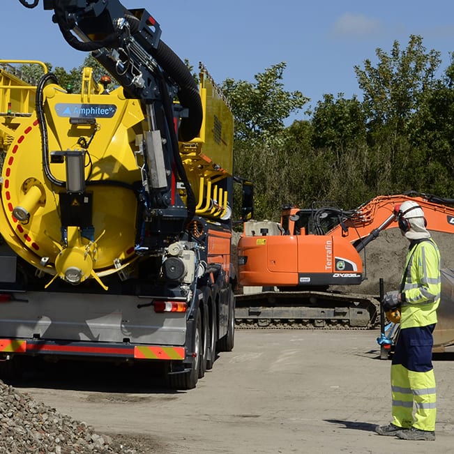 Amphitec Suction Excavator - Amphitec