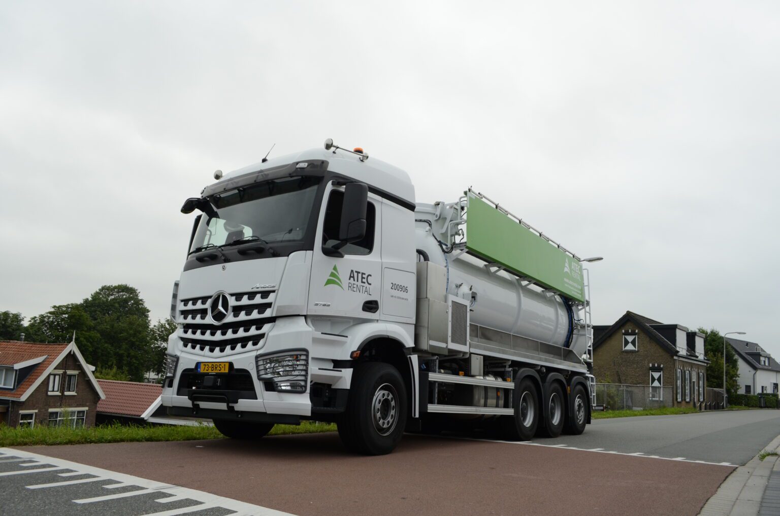 Amphitec Vortex Suction Excavator - Amphitec